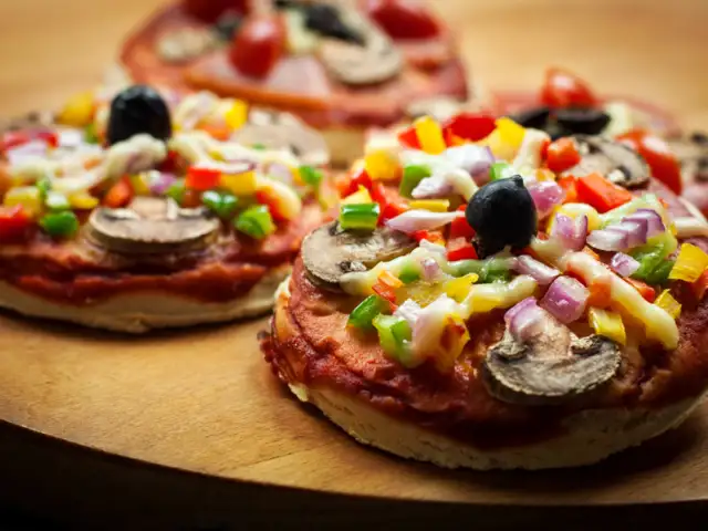 6 easy dinner recipes kids will actually eat - Cheesy Vegetable Pasta ...