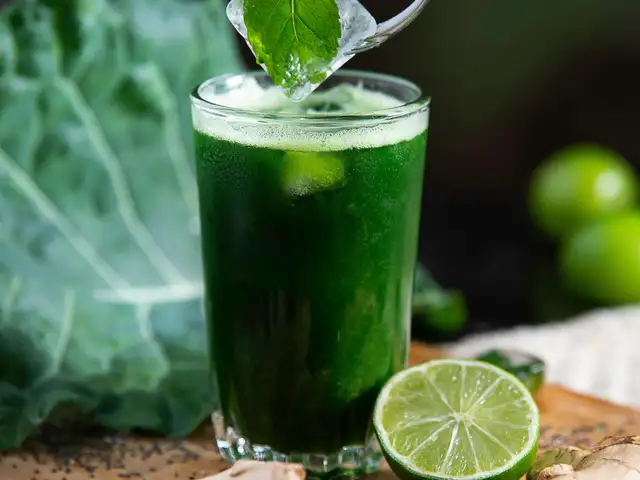 Drink this secret juice every day for clear skin and a healthy gut ...
