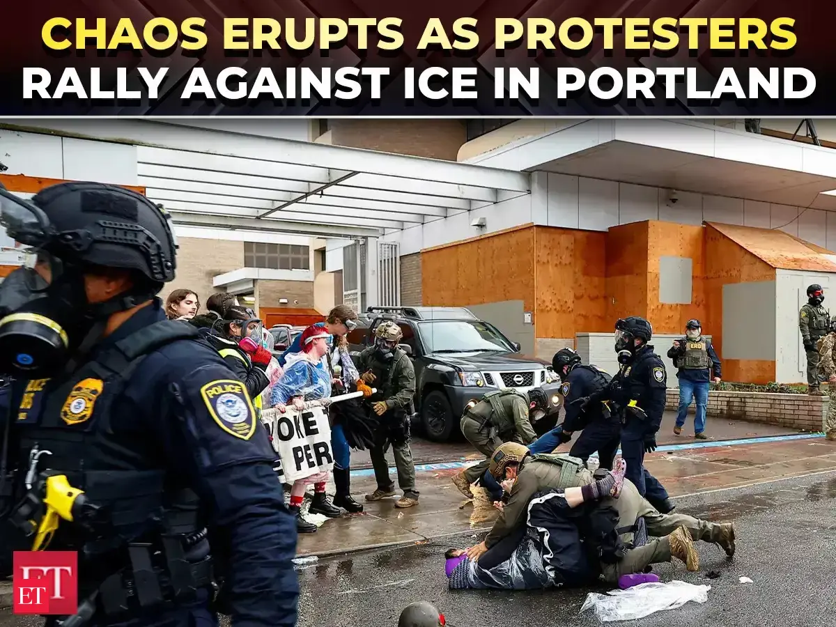 portland troops: US Immigration Crackdown | Tensions rise outside ICE ...