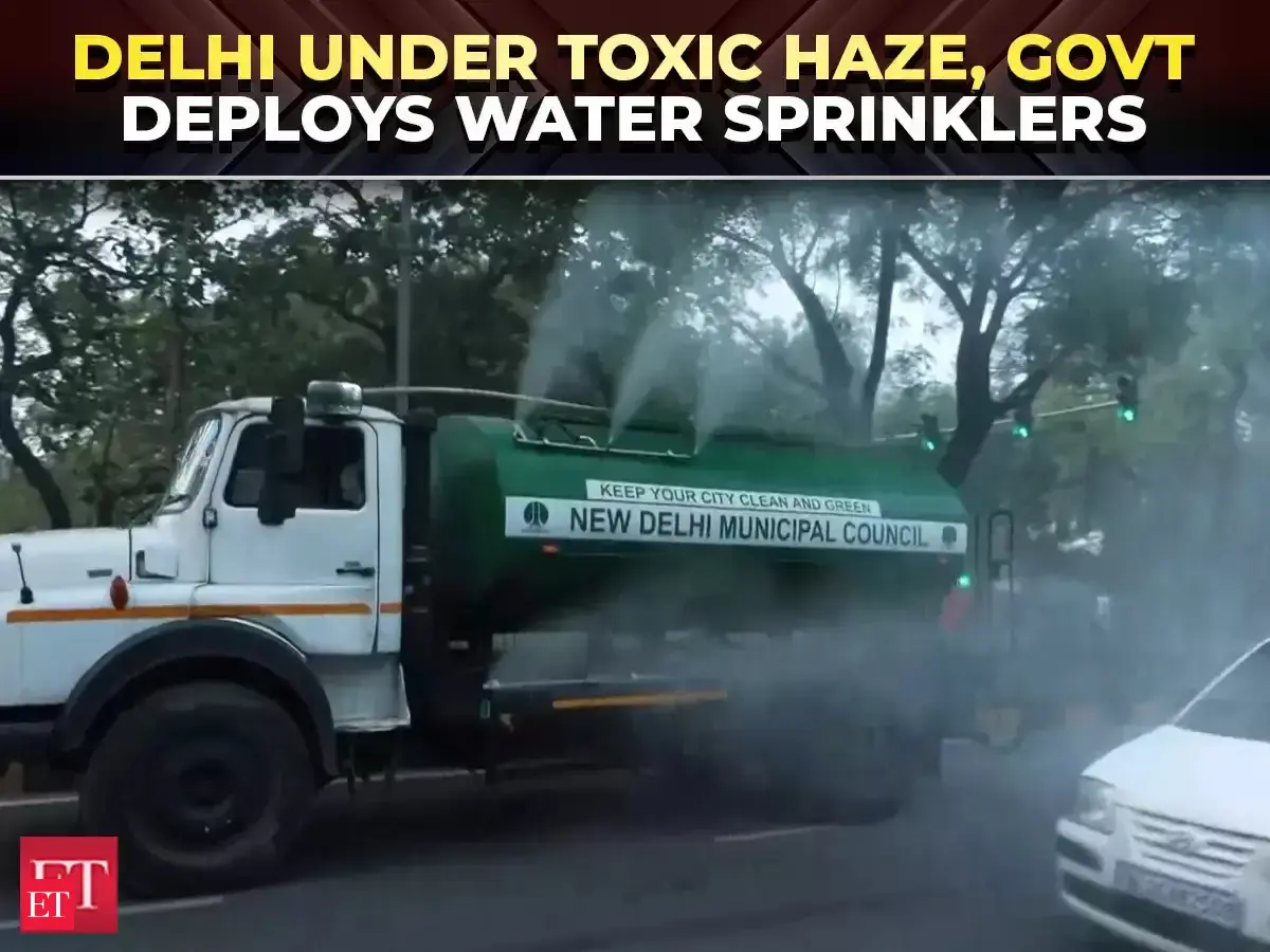 delhi pollution: Delhi chokes under toxic smog; authorities deploy ...