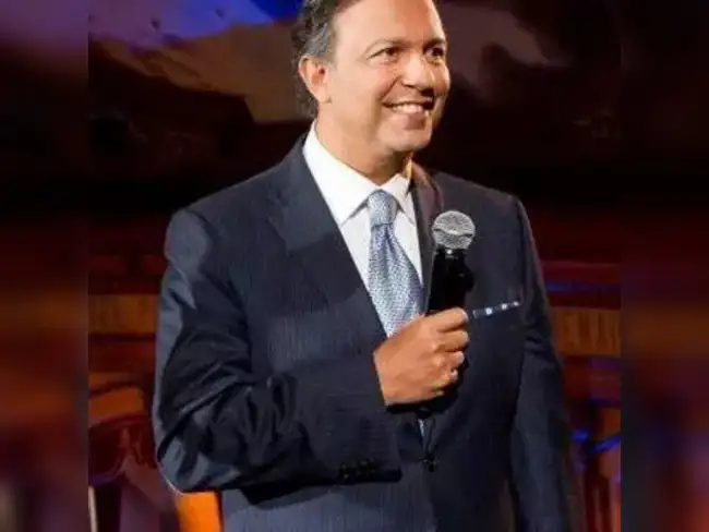 Sam Hamad loses Quebec City mayoral race to Bruno Marchand; former ...