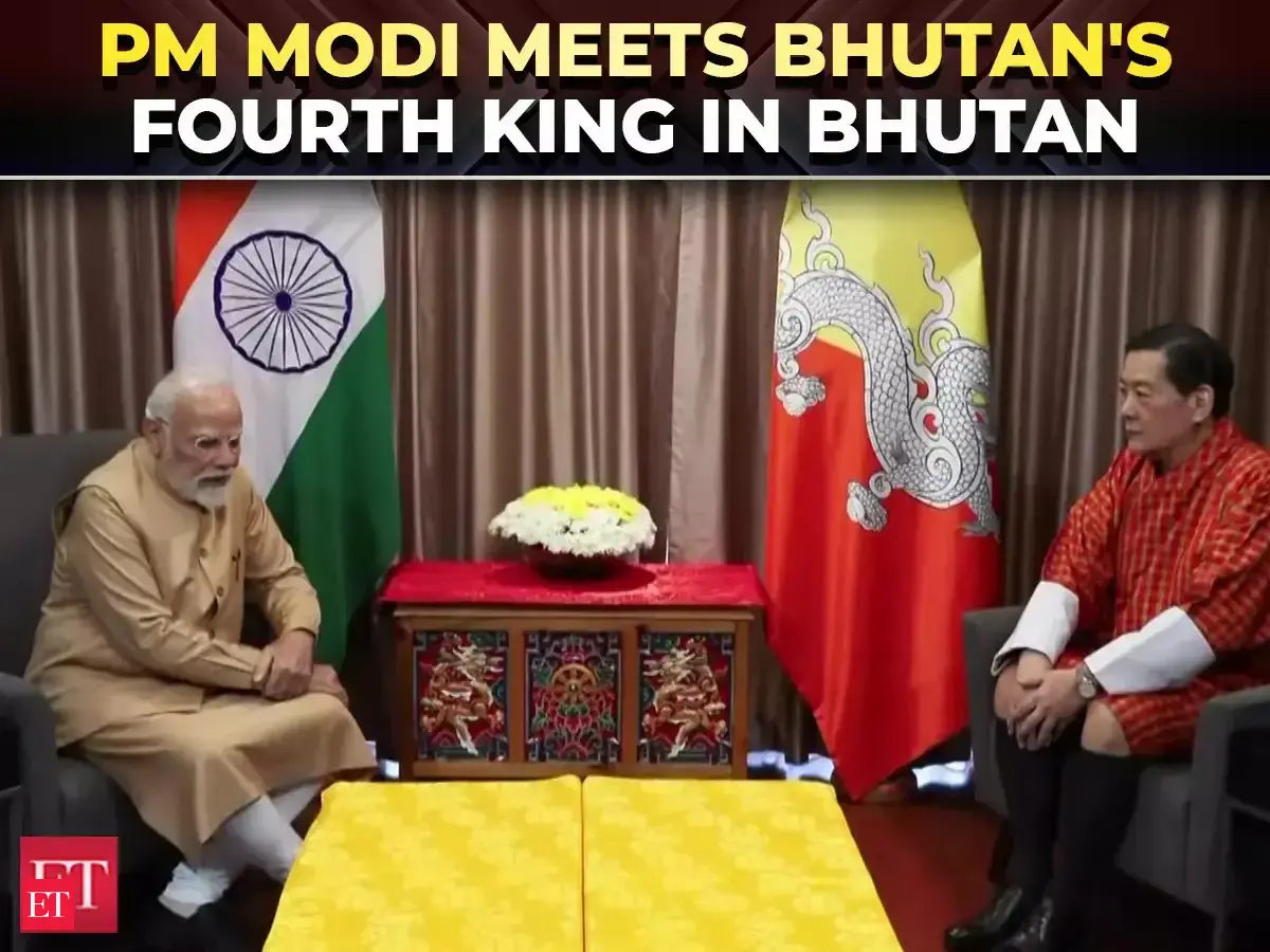 PM Modi meets Bhutan's fourth King Druk Gyalpo Jigme Singye Wangchuck ...