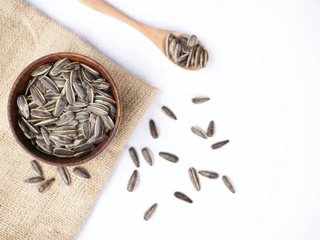 How to Eat Seeds the Right Way: A Guide by Dr. Saurabh Sethi - A gut ...