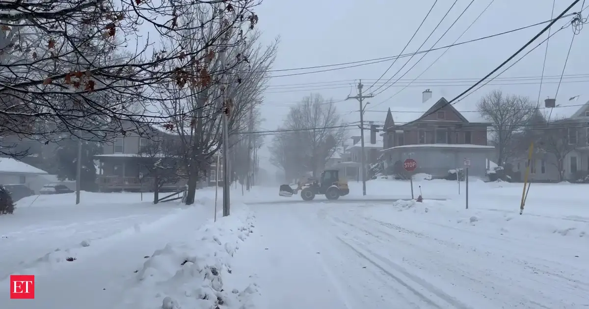 midwest winter storm: Massive winter weather slams Midwest: Over 1,000 ...