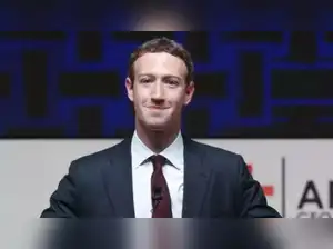 Mark Zuckerberg gifts noise-canceling headphones: Mark Zuckerberg gifts ...