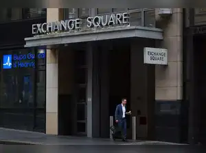 Australian shares end flat on final full trading day, ASX 200 edges ...