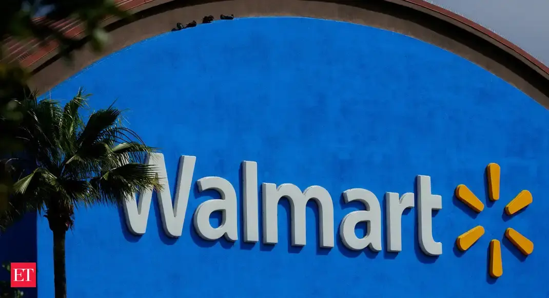 walmart open new year's day: Is Walmart open today on New Year’s Day ...