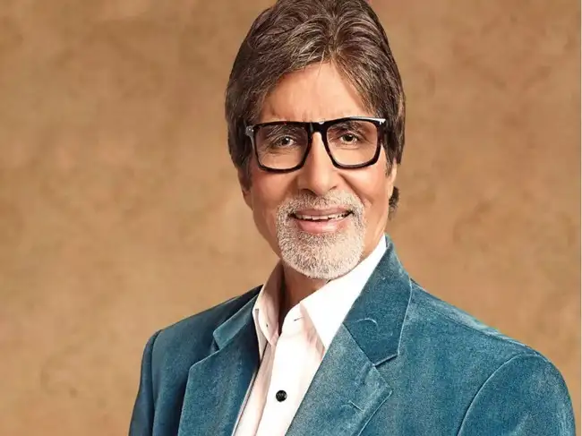 Amitabh Bachchan’s co-star reveals the one book he used to read every ...