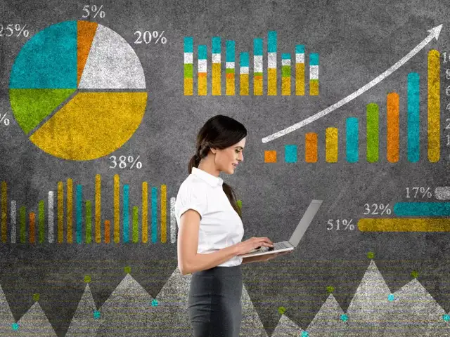 In your 20s, 40s, or 60s? How EPF, SIP or SCSS works out at different ...