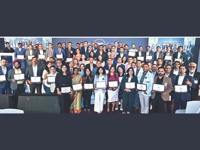 Managing Winning Teams in Times of Perpetual Uncertainty - The Economic ...