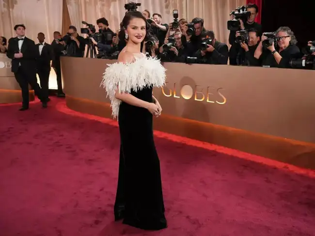 323 hours of couture and her shortest bob yet: Selena Gomez’s Golden ...