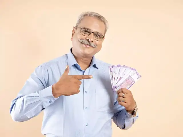 Fixed deposits and the ‘missing middle’ - Interest income under ...