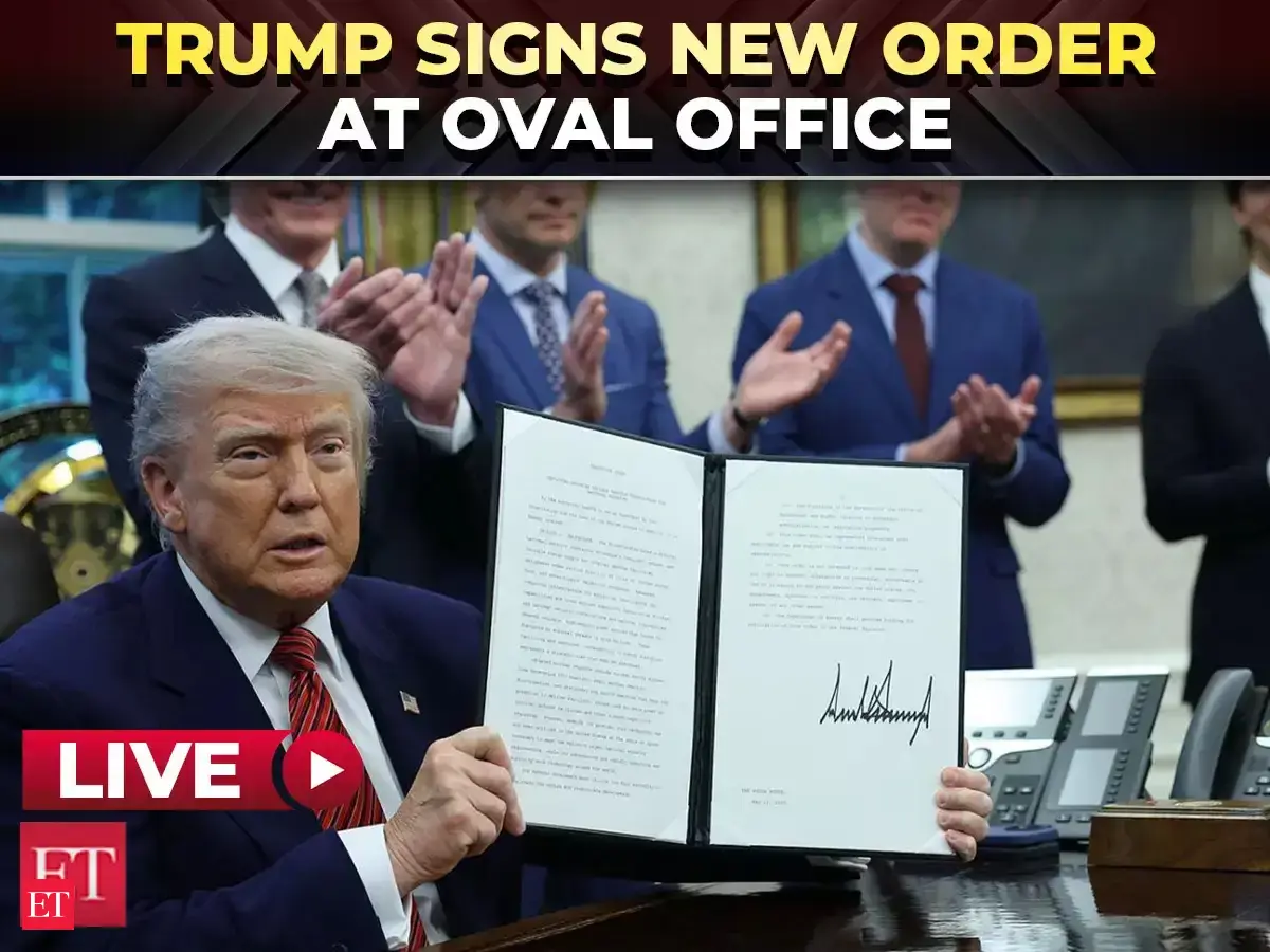 us news: Trump LIVE: POTUS signs an Executive Order at Oval Office as ...