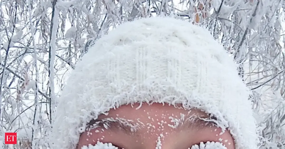 Russian woman who went viral for frozen eyelashes completes 100,000 ...