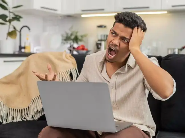 Employee refuses unpaid office work at home, gets formal warning from ...