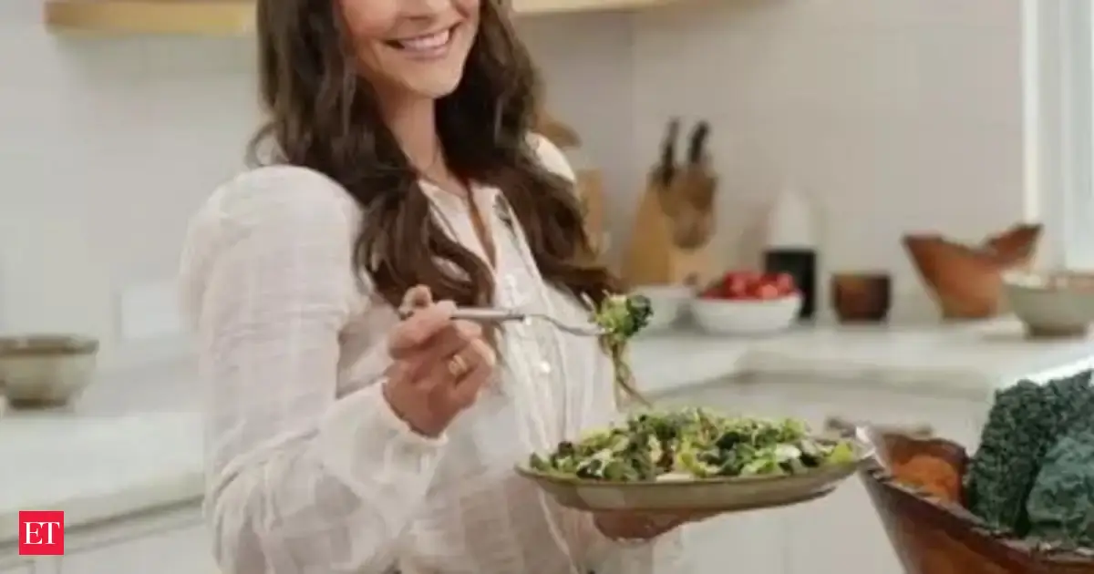 Always tired and foggy? Nutritionist Kelly LeVeque says your plate may ...