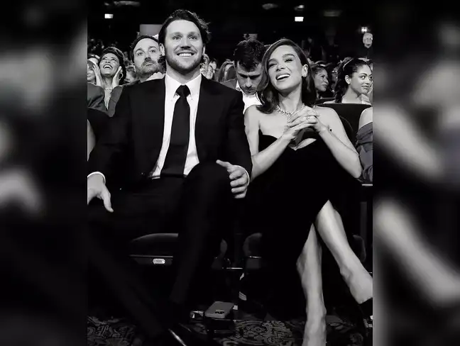 Hailee Steinfeld’s 10-year-old photo in Denver gear trolled by Broncos ...