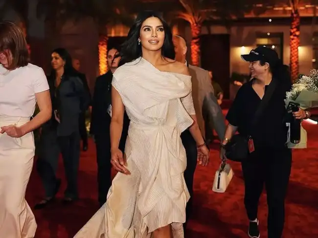 Priyanka Chopra cried while signing her debut film contract opposite ...