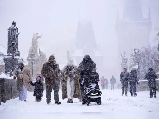 Winter storm health advisory: Doctor shares key safety tips to stay ...