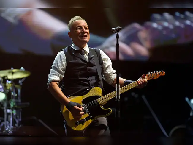 ‘King Trump’s private army’: Bruce Springsteen releases anti-ICE ...