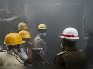 Kolkata factory fire: Manager, deputy manager arrested as 21 body parts ...