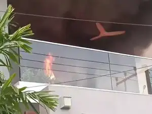 Ex-Andhra Minister Jogi Ramesh's house set on fire in Ibrahimpatnam ...