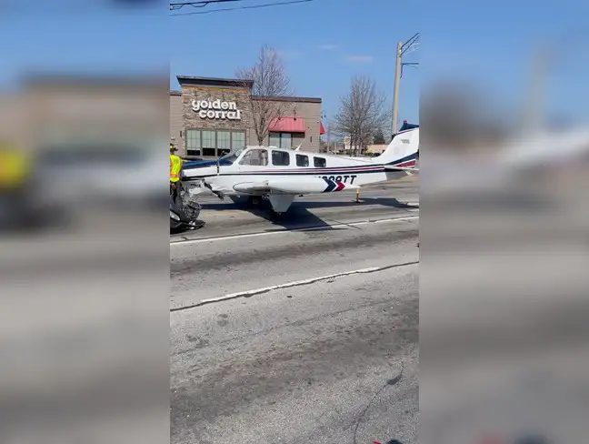 Caught on Camera: Small plane crashes into several cars during ...