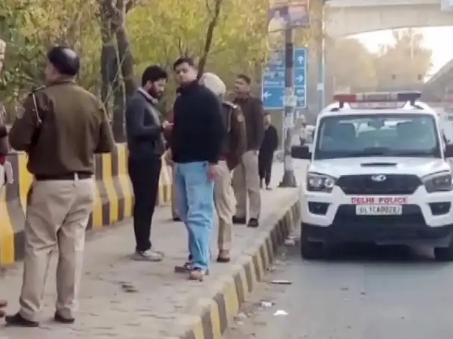 SC notice to Delhi Police on Tasleem Ahmed's bail plea in 2020 riots ...
