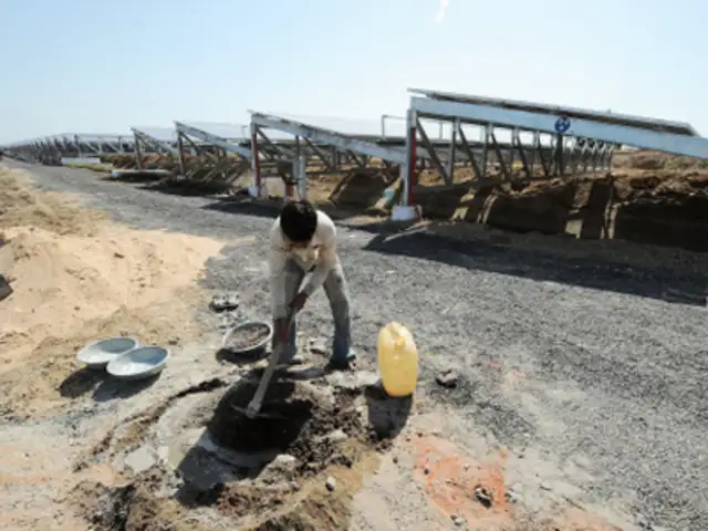 Canal-top solar power plant - How Gujarat canal is turning into a ...