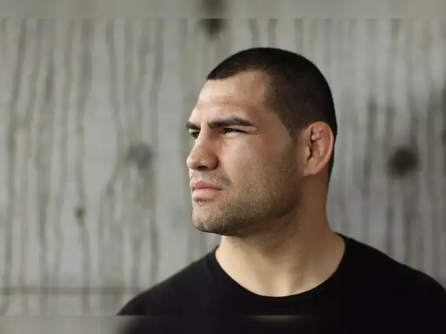 Cain Velasquez, former UFC heavyweight champion, released from prison ...
