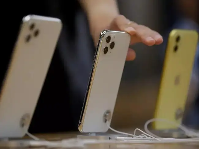 US Dept of State rolls out $200 mln push to expand secure smartphones ...