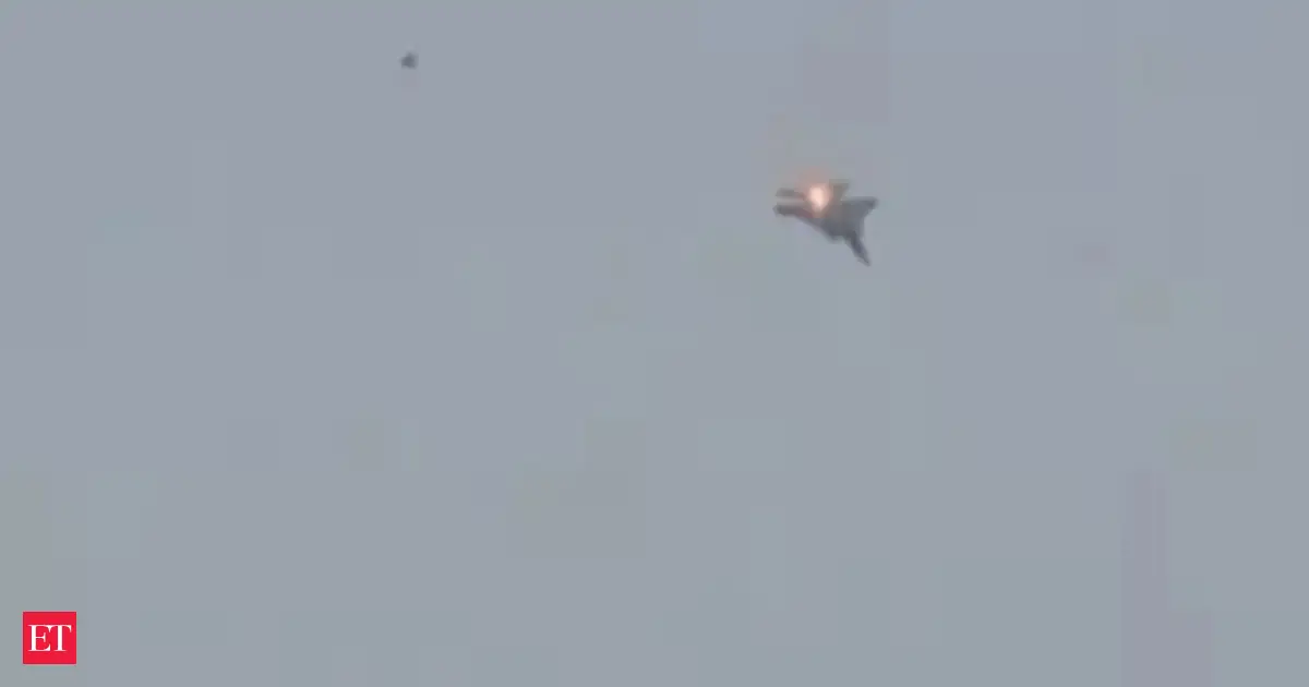 US F‑15 crashes in Kuwait amid escalating Gulf conflict; Pilot survives ...