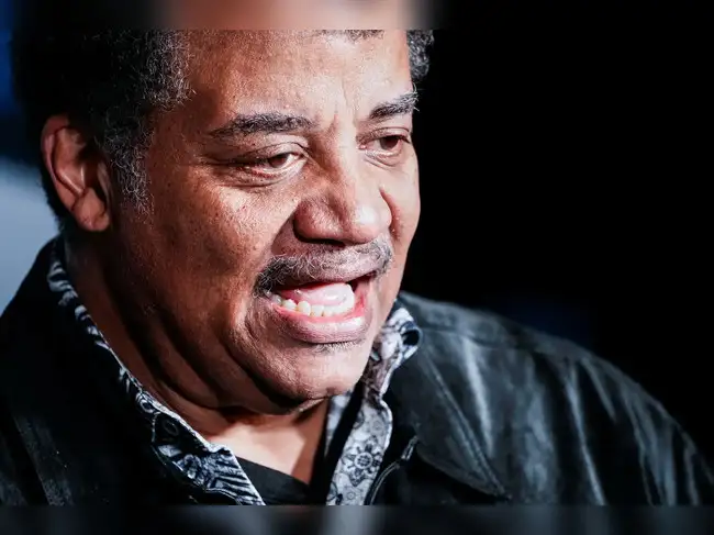 Quote of the day by Neil deGrasse Tyson: ‘No one is dumb who is curious ...