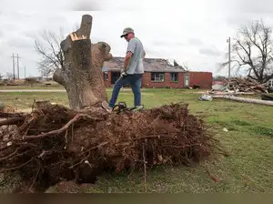 Kankakee tornado: Weather today: Kankakee Illinois tornado leaves ...