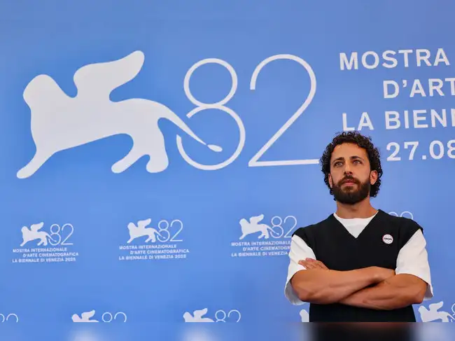 Who is Motaz Malhees? Palestinian actor who stars in Oscar-nominated ...