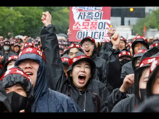 Samsung strike plan risks chip supply disruption, says union chief ...