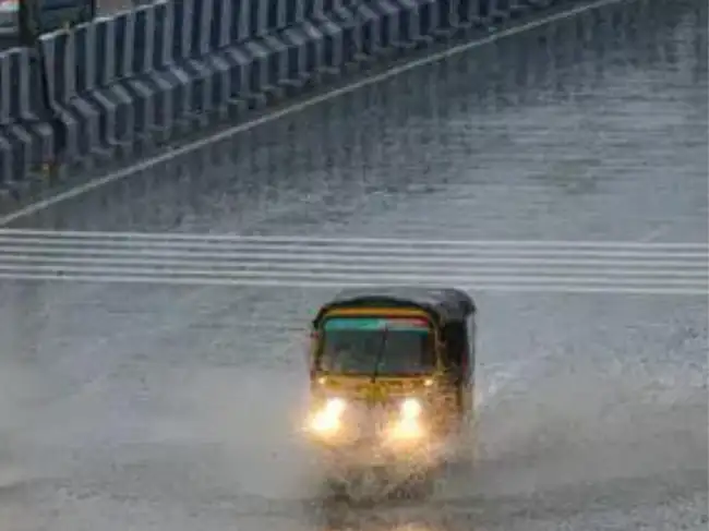 Pune weather: IMD predicts rain, thunderstorm tonight; yellow alert ...