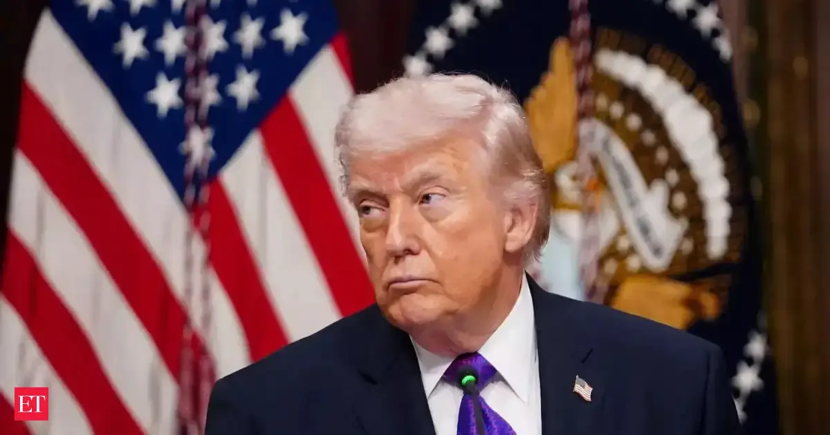 Trump approval ratings: Donald Trump approval ratings crash to lowest ...