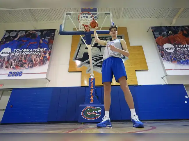 Who is Olivier Rioux, the tallest college basketball player? 7’9 ...