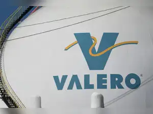 valero port arthur: Valero Refinery explosion: What happened in Valero ...