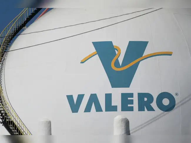 Explosion rocks Valero refinery in Port Arthur, west-side residents ...