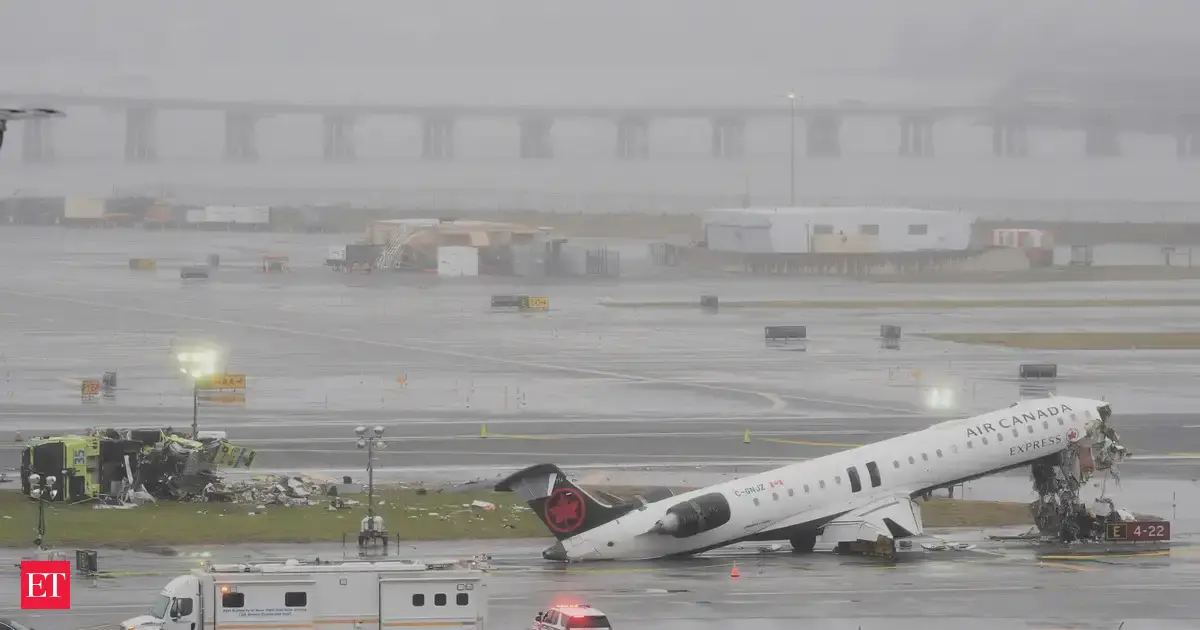 Air Canada LaGuardia crash: Who were pilots Antoine Forest and ...