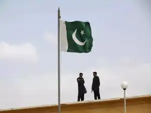 Pakistan world's most polluted country, followed by Bangladesh; India ...
