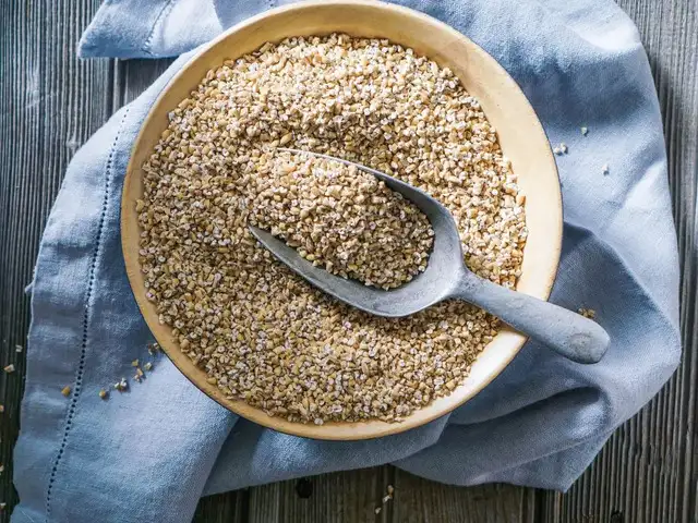 6 oats breakfasts for lasting morning energy - Overnight Masala Oats ...