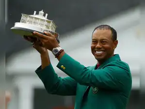 tiger woods crash: Tiger Woods rollover car crash, net worth, wife ...
