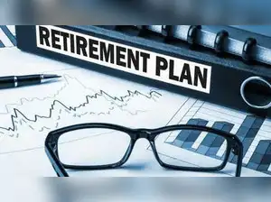 Americans reducing retirement savings warning sign: Are Americans ...