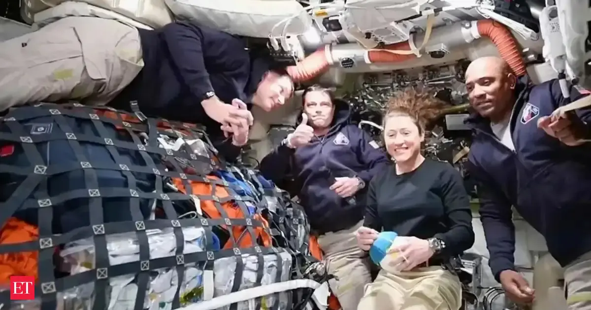 Artemis II mission: Lost in Space? Artemis II crew face 40-minute comms ...
