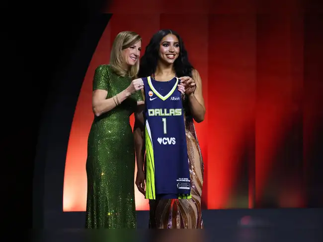 Who is Azzi Fudd? Meet the UConn guard taken No. 1 in WNBA draft by ...
