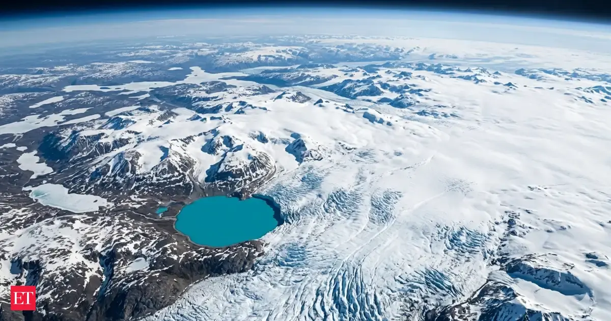 gee: A tiny lake beside Canada’s oldest ice mass creates a surreal ...
