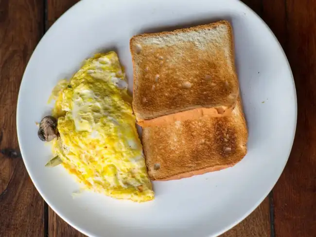 Is it 'omelette or omelet'? Pune tech entrepreneur's cheeky post has ...